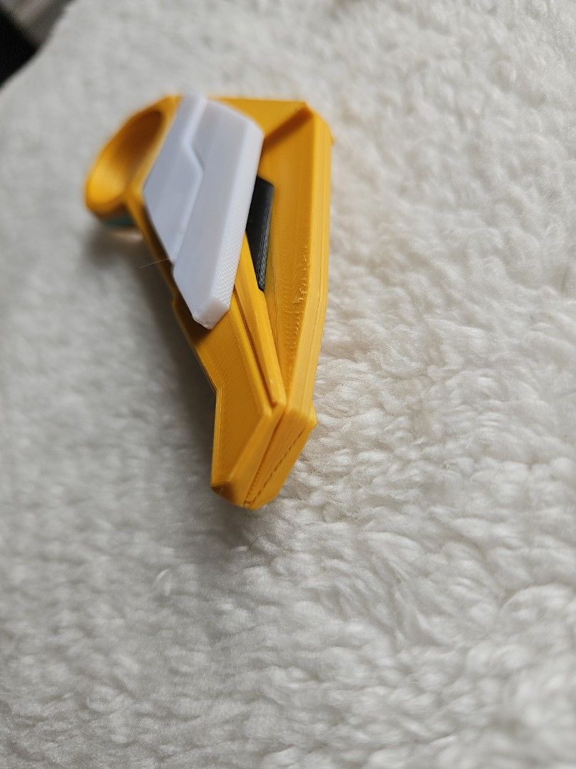 Valorant Karambit Prime 2.0 fidget toy, Hobbies & Toys, Toys & Games on ...