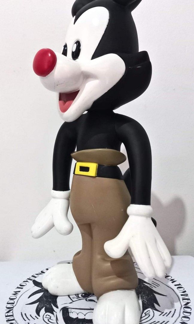 Vintage 1994 Warner Brothers Articulated Animaniacs Vinyl Figure Yakko ... Vintage 1994 Warner Brothers Articulated Animaniacs Vinyl Figure Yakko ...