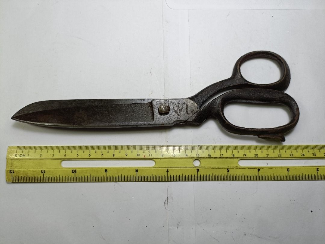 Vintage Italy Best Steel 9 Scissors, Hobbies & Toys, Memorabilia ...