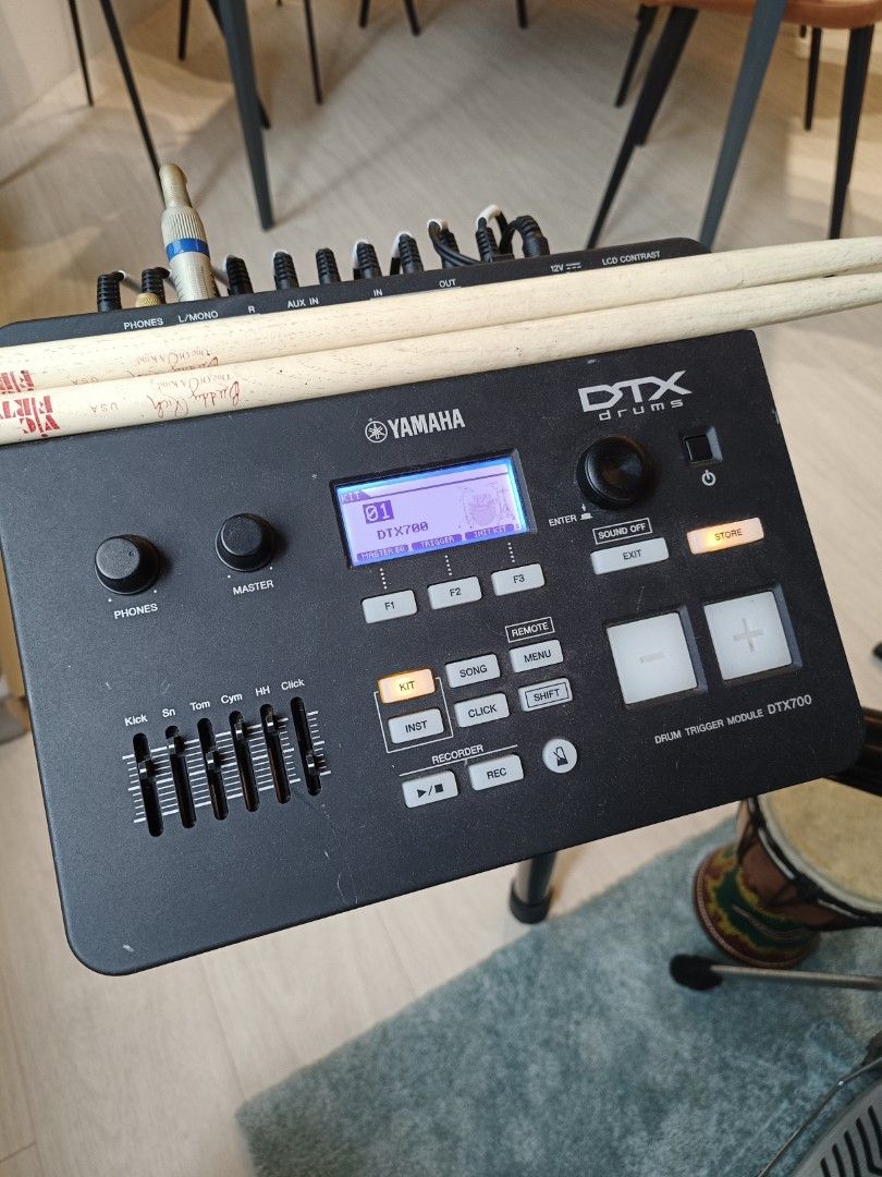 Yamaha DTX700 Drums for sale!, Hobbies & Toys, Music & Media, Musical ...
