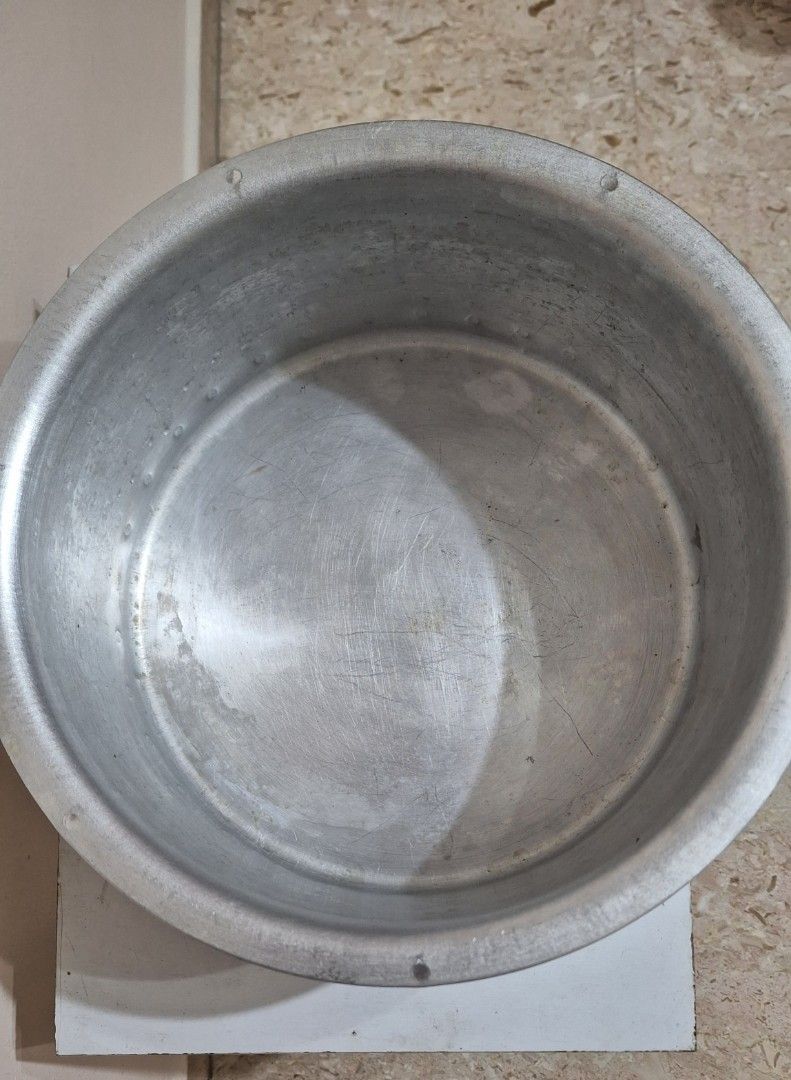 Aluminium Curry cooking pot 30cm and 32cm, TV & Home Appliances ...
