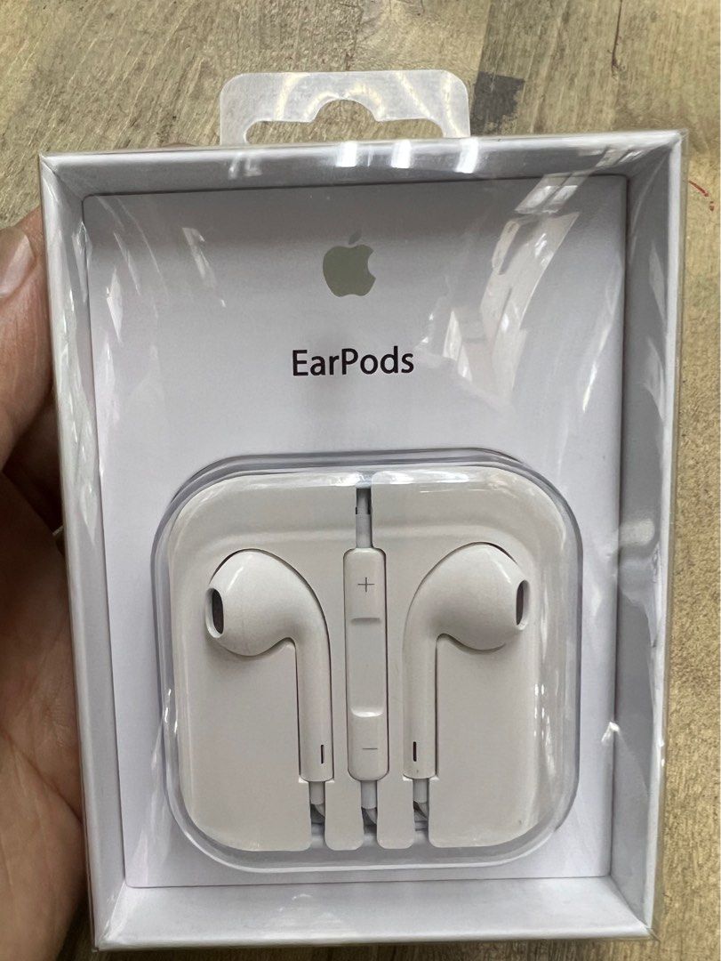Apple Earpods (3.5mm), Audio, Earphones on Carousell
