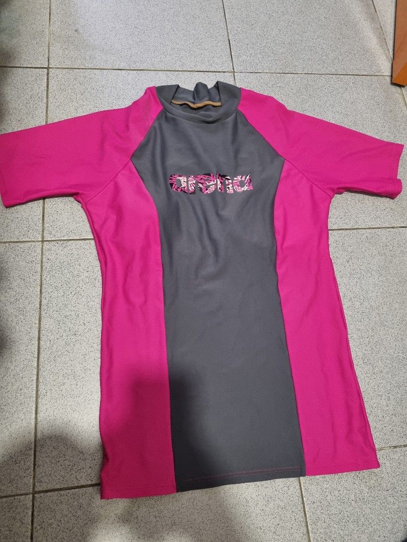 Arena rash guard, Women's Fashion, Swimwear, Rash Guard on Carousell