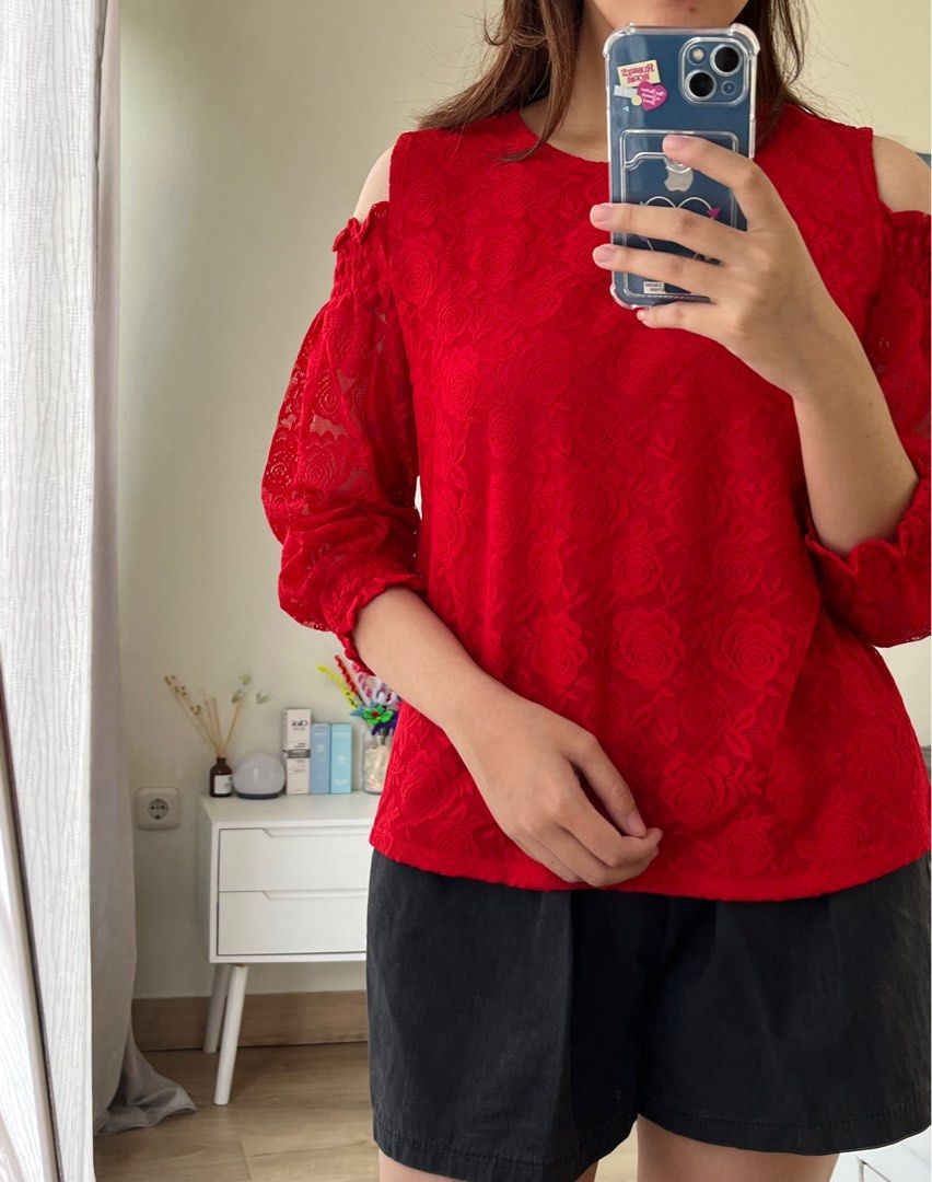 Atasan Brokat Sabrina Merah on Carousell