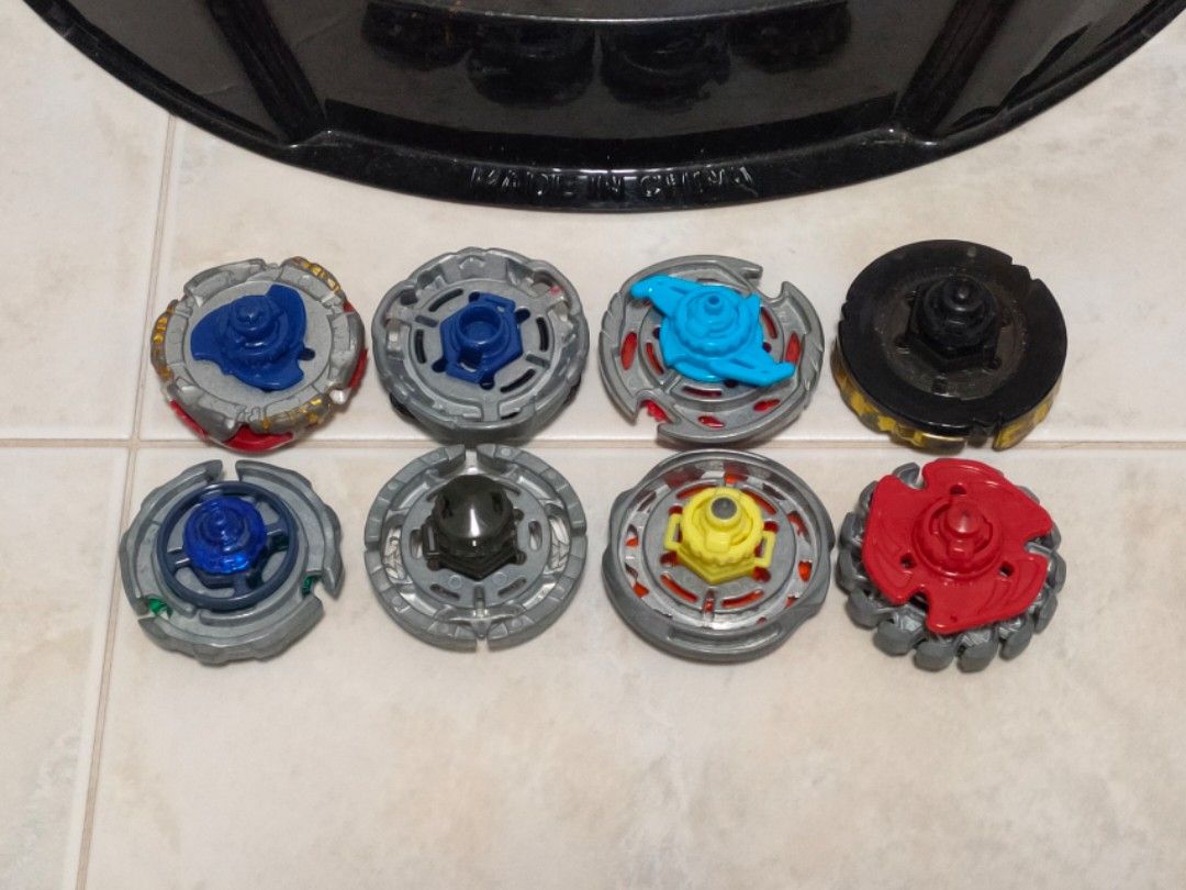Beyblade MetalFight beys, BB10 stadium / beystadium & Launchers (Takara ...