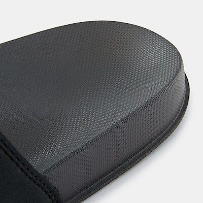 BNWT MUJI Slides, Women's Fashion, Footwear, Flipflops and Slides on ...