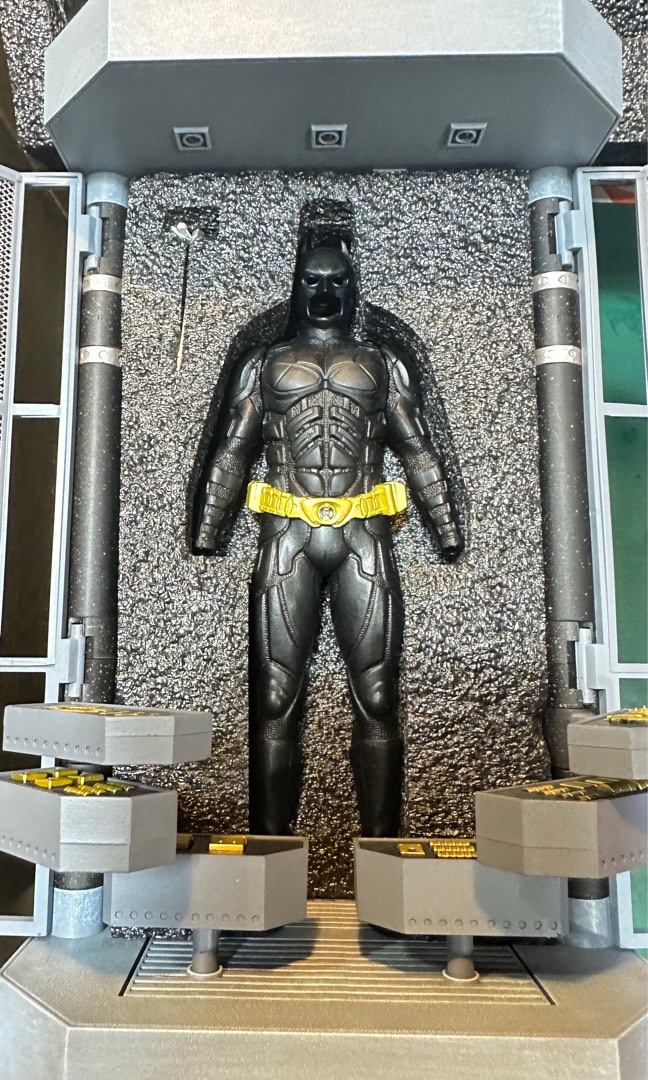 Boring toys 大約 shf 1/12 蝙蝠 黑夜之神 Bruce ARMORY The Dark Knight 連 大量裝備 ...