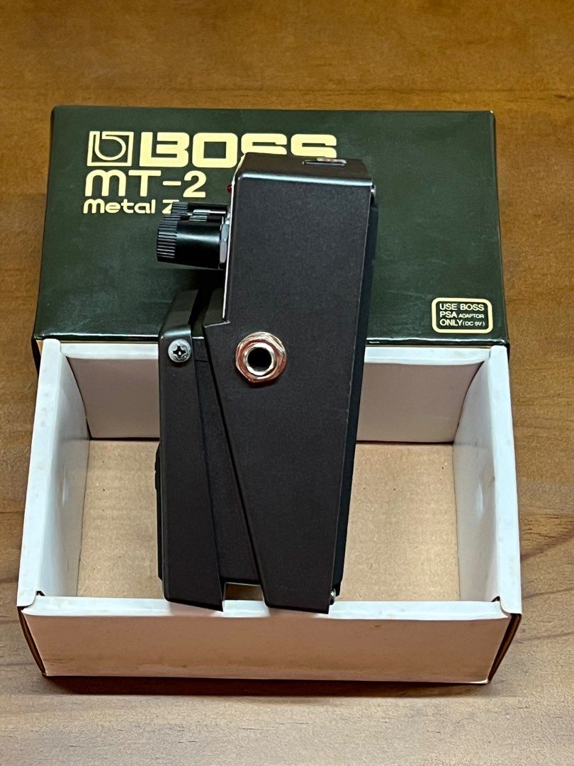 BOSS MT-2 Metal Zone, Hobbies & Toys, Music & Media, Music Accessories ...