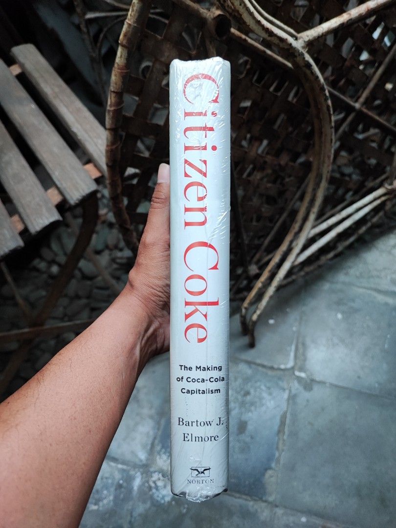 Buku Impor Citizen Coke The Making of Coca-Cola Capitalism, Buku & Alat ...