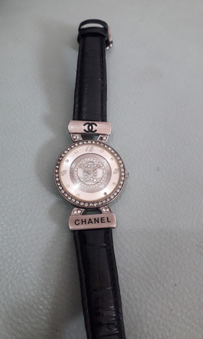 chanel made in swiss tali masih bawaan kulit, Barang Mewah, Jam Tangan ...