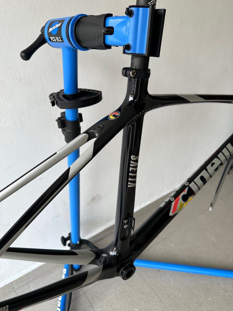 Cinelli Saetta full carbon road bike frameset size 54, Sports Equipment ...