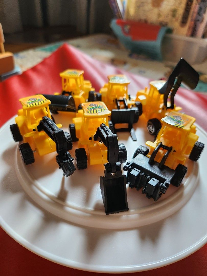 Construction vehicles cake toppers, Hobbies & Toys, Toys & Games on ...