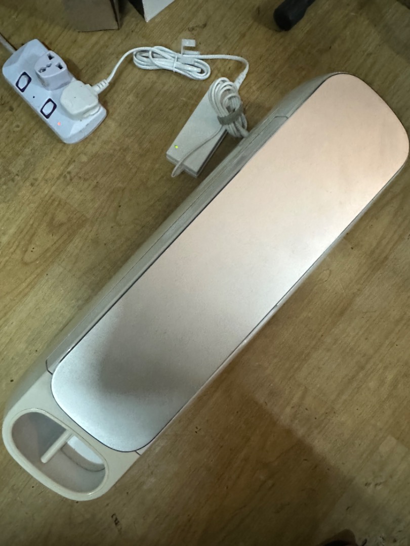 Cricut maker gold vinyl cutting plotter sticker maker machine, Hobbies ...