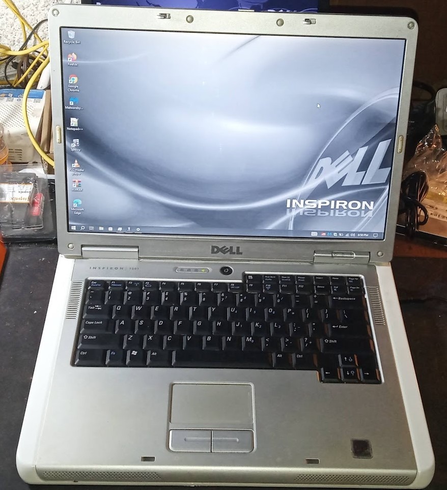 Dell Inspiron 1501 - Well maintained > Complete specs & price provided ...