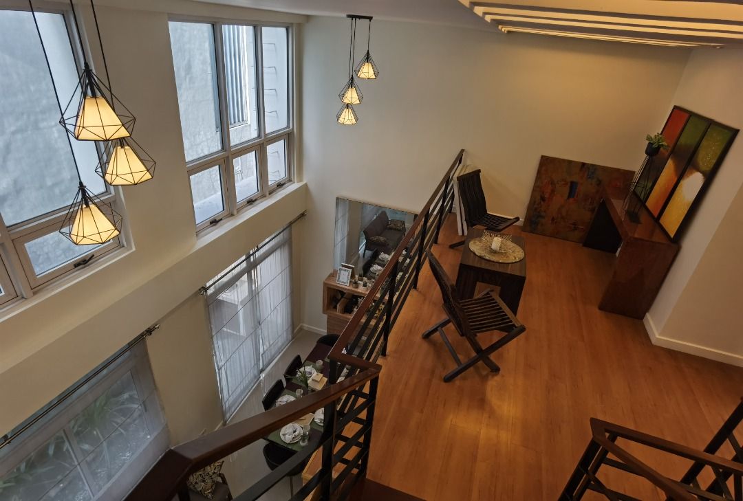 Discover Your Dream Home at 68 Roces Townhouse, Quezon City! on Carousell