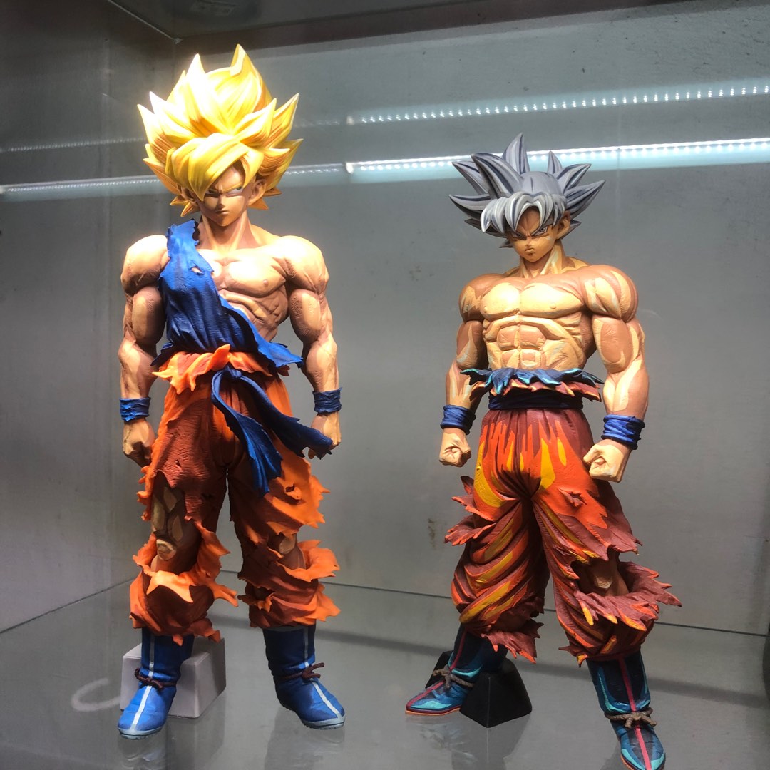 Dragonball Z Son Goku Manga Dimensions (set of 2) on Carousell