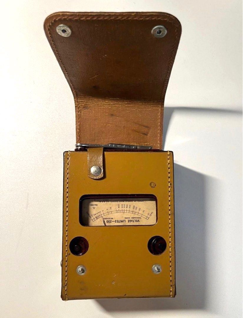 Evershed & Vignoles Megger Electrical Test Meter, Hobbies & Toys ...