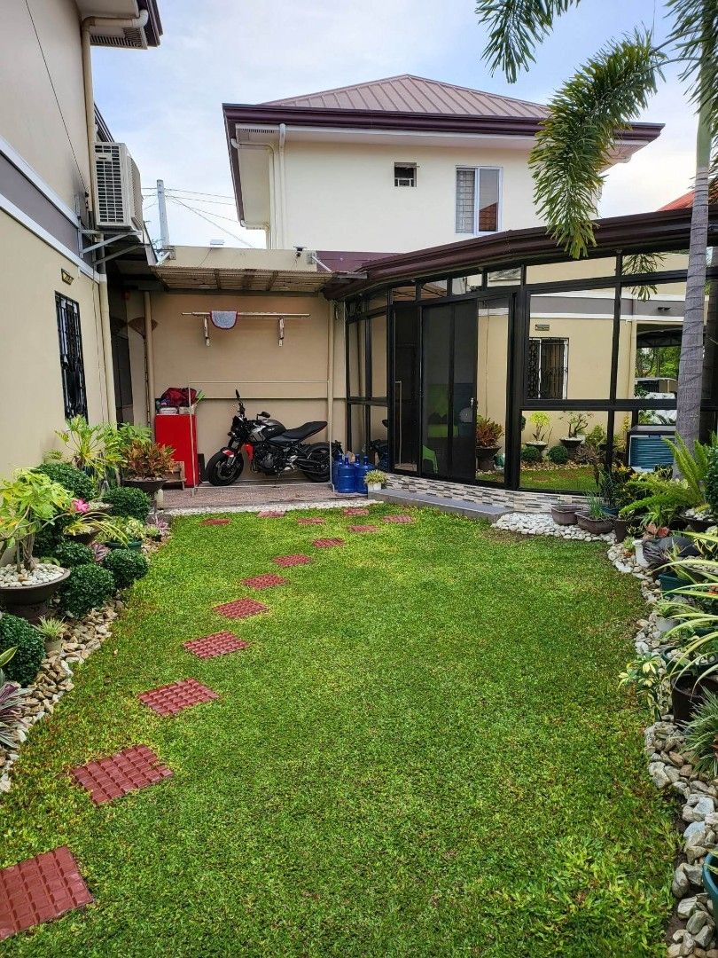 House and lot for at la tierra solana bacolor pampanga on Carousell