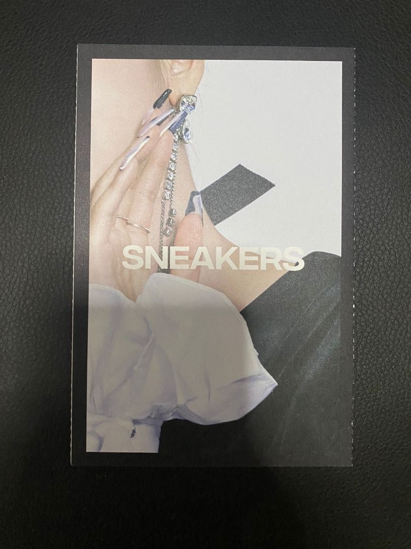 ITZY Checkmate Standard Ver Unsealed Album Chaeryeong, Hobbies & Toys, Memorabilia ...