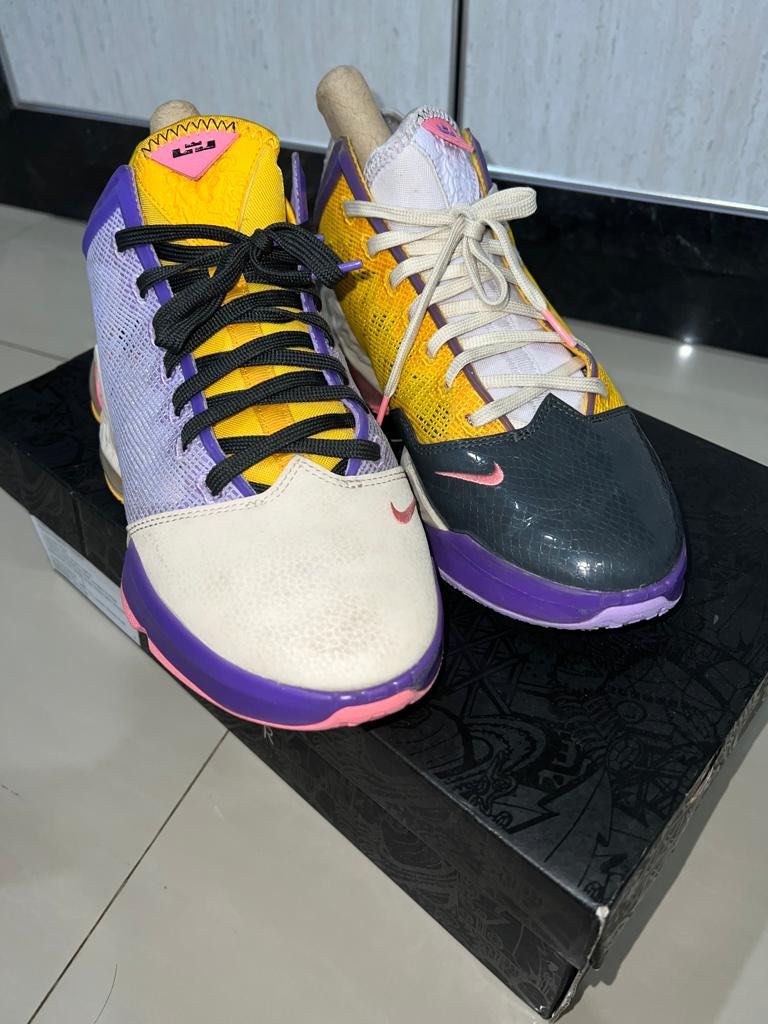lebron 19 low mismatch original 100% on Carousell