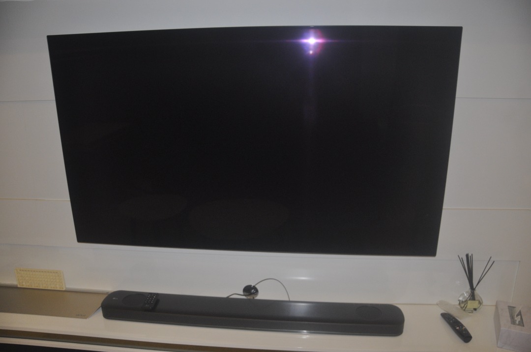 65" LG OLED65C7 TV + Speaker +Sound Bar + Stand, TV & Home Appliances ...