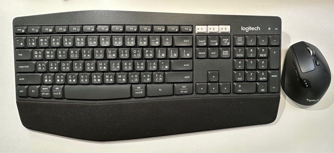Logitech K850 Keyboard set, 電腦＆科技, 電腦周邊及配件, 電腦鍵盤及相關產品 - Carousell