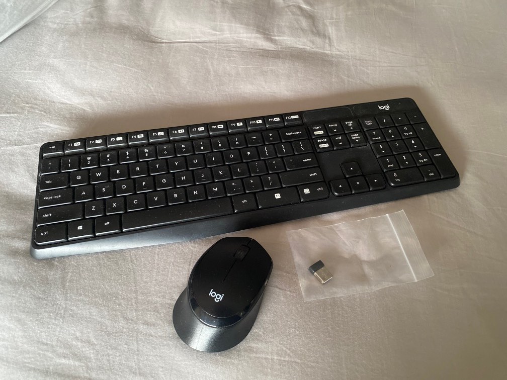 Logitech Mk235 Wireless Keyboard And Mouse Computers And Tech Parts And Accessories Computer