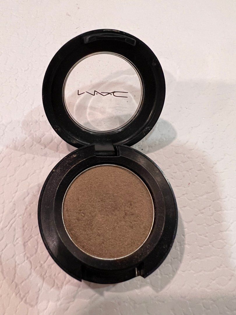 Mac Eyeshadow - Patina, Beauty & Personal Care, Face, Makeup on Carousell