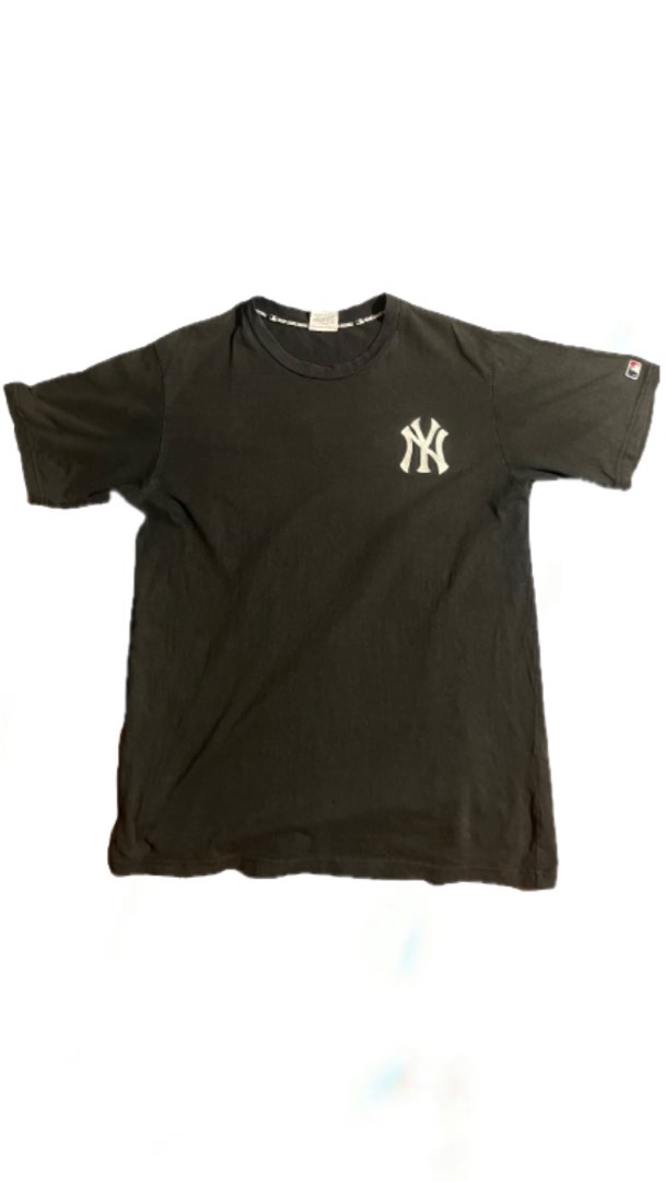 Major League Baseball MLB Black Tee with glare YANKEE at back, Men's ...