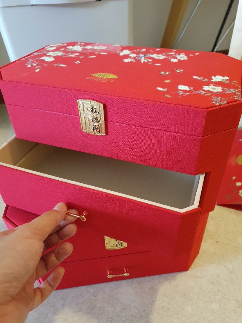 Mandarin Oriental Moon cake boxes, Furniture & Home Living, Home Decor ...