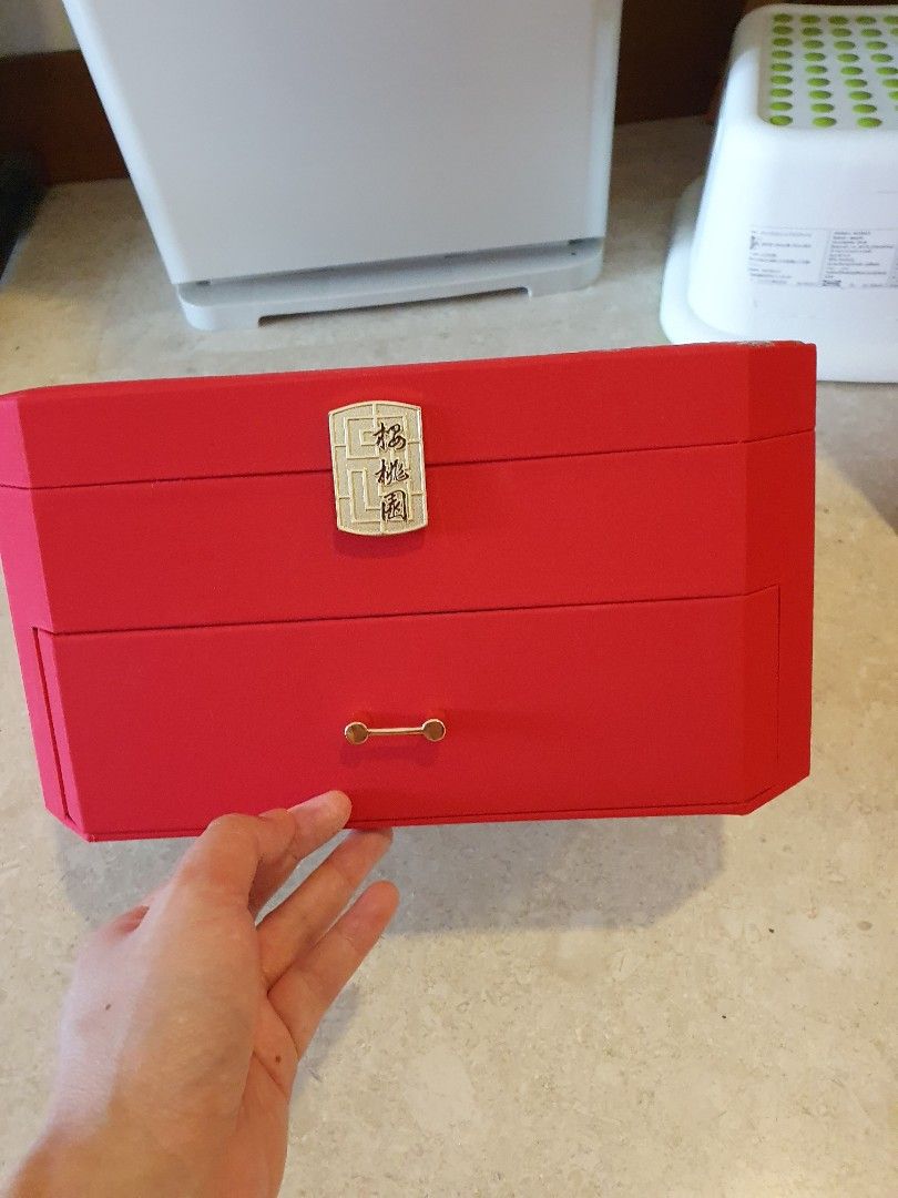 Mandarin Oriental Moon cake boxes, Furniture & Home Living, Home Decor ...