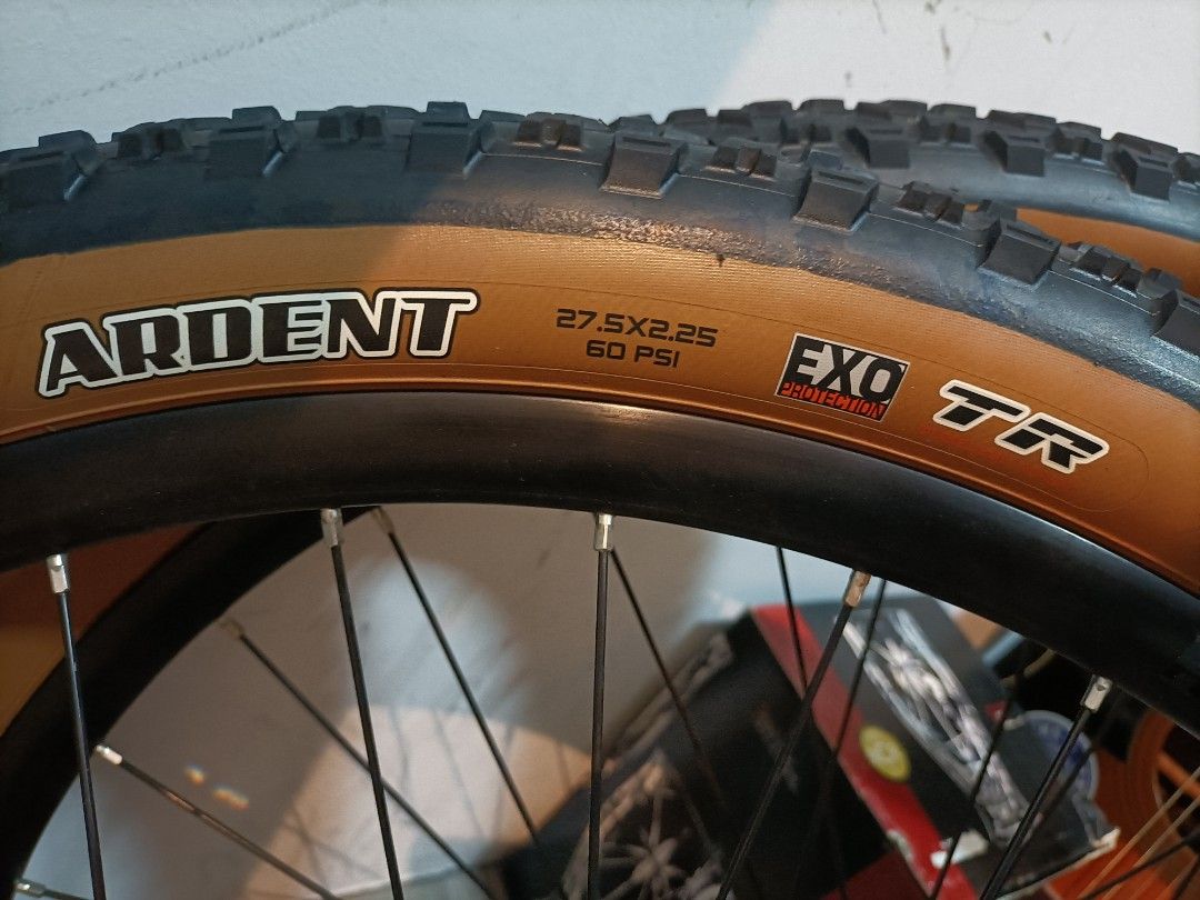 Maxxis ardent skinwall 27.5 x 2.2 and wheel set, Sports Equipment ...