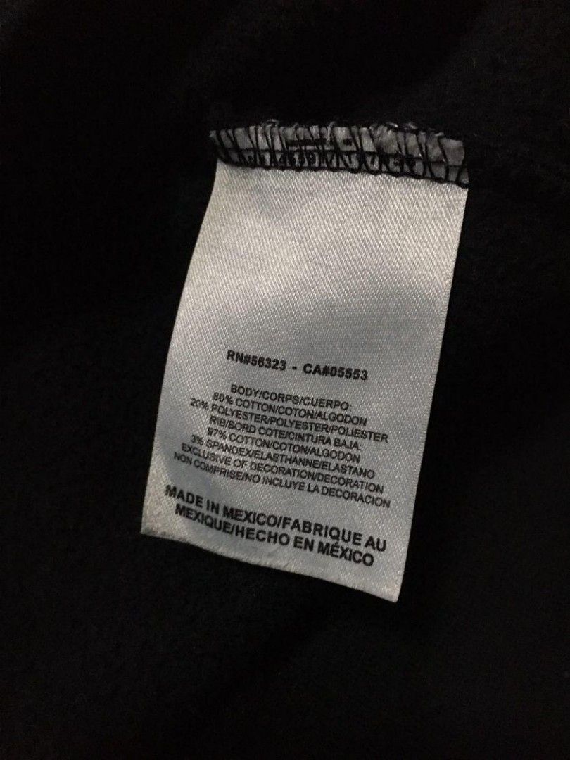 Mid Pocket Swoosh, Men's Fashion, Coats, Jackets and Outerwear on Carousell