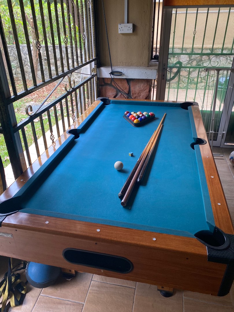 Mizerak Pool Table, Sports Equipment, Sports & Games, Billiards ...