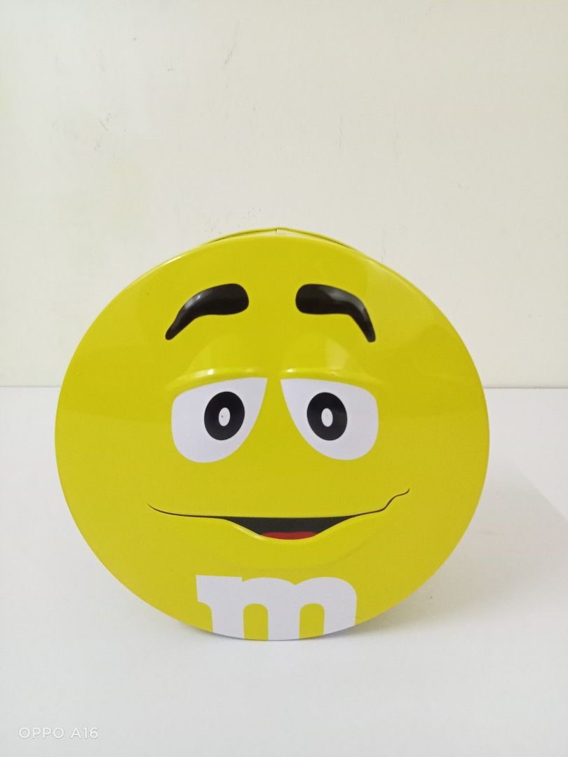 M&M's Limited Edition Tin, Hobbies & Toys, Collectibles & Memorabilia ...