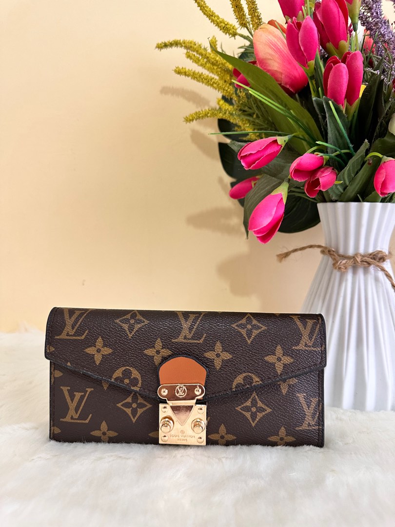 Mono Wallet, Women's Fashion, Bags & Wallets, Wallets & Card holders on ...