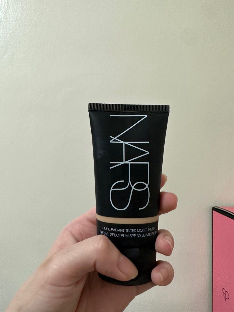 Nars Pure Radiant Tinted Moisturizer Broad Sprectrum SPF 30 Sunscreen ...