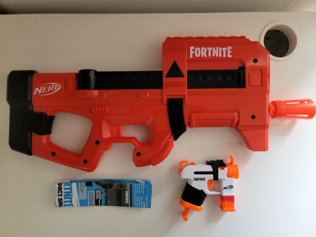 Nerf Fortnite Compact SMG & Micro Tac SMG 狙擊槍 Hasbro, 興趣及遊戲, 玩具 & 遊戲類 ...