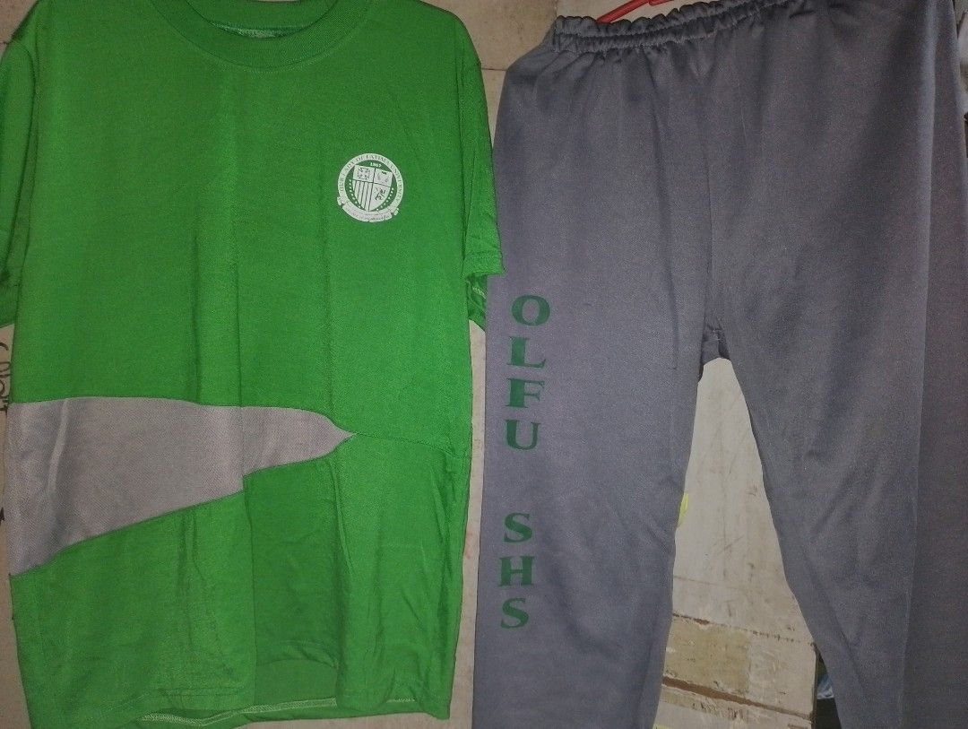 OLFU SHS UNIFORM (MEDIUM-LARGE) on Carousell