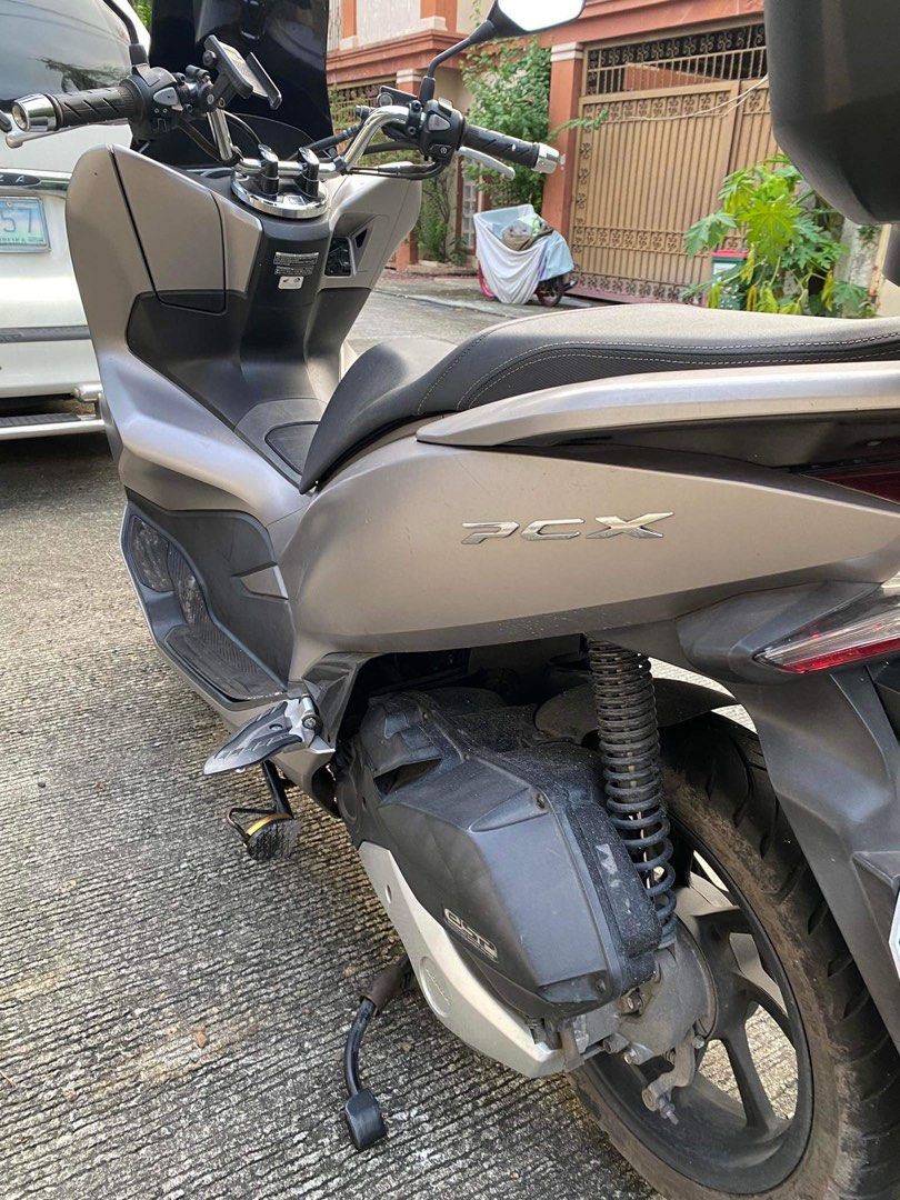 Rush Honda Pcx 150 2018 Silver for only 83k, Motorbikes, Motorbikes for ...