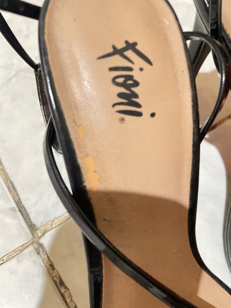 Sepatu Heels Fioni By Payless, Fesyen Wanita, Sepatu di Carousell