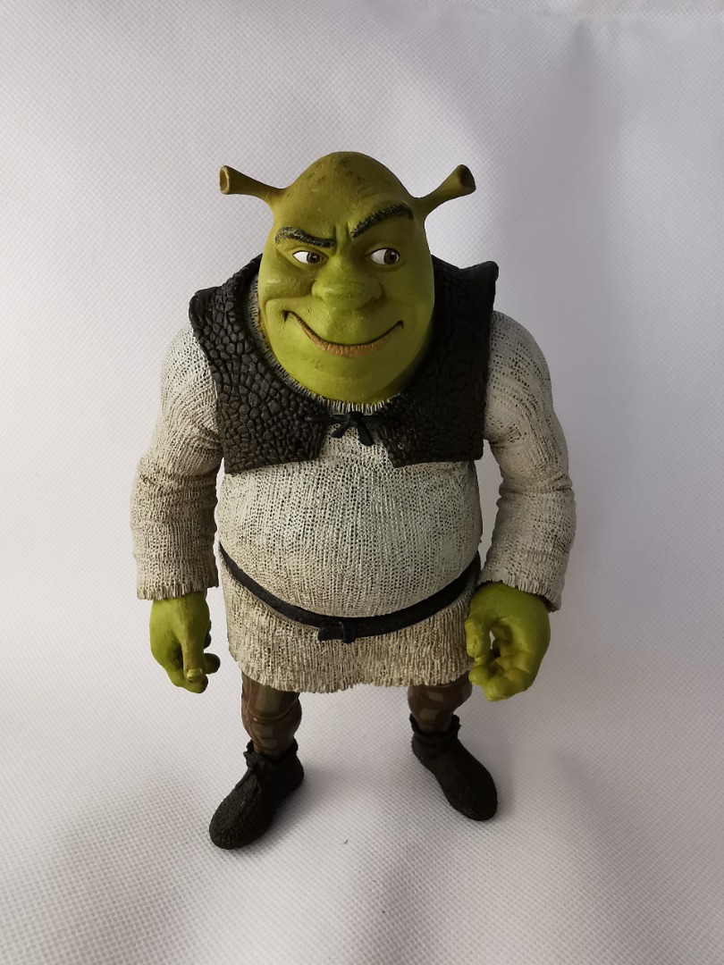 SHREK vinyl collectible figure, 興趣及遊戲, 玩具 & 遊戲類 - Carousell