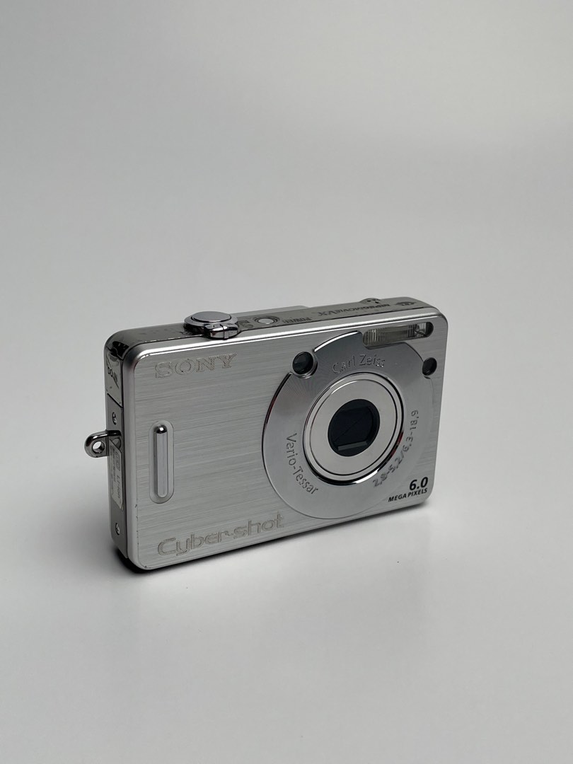 Sony Cybershot DSC-W50 Y2K Digicam CCD Digital Camera, Photography, Cameras on Carousell
