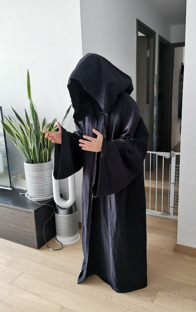 STAR WARS Sith Lord Cloak, 其他, 其他 - Carousell