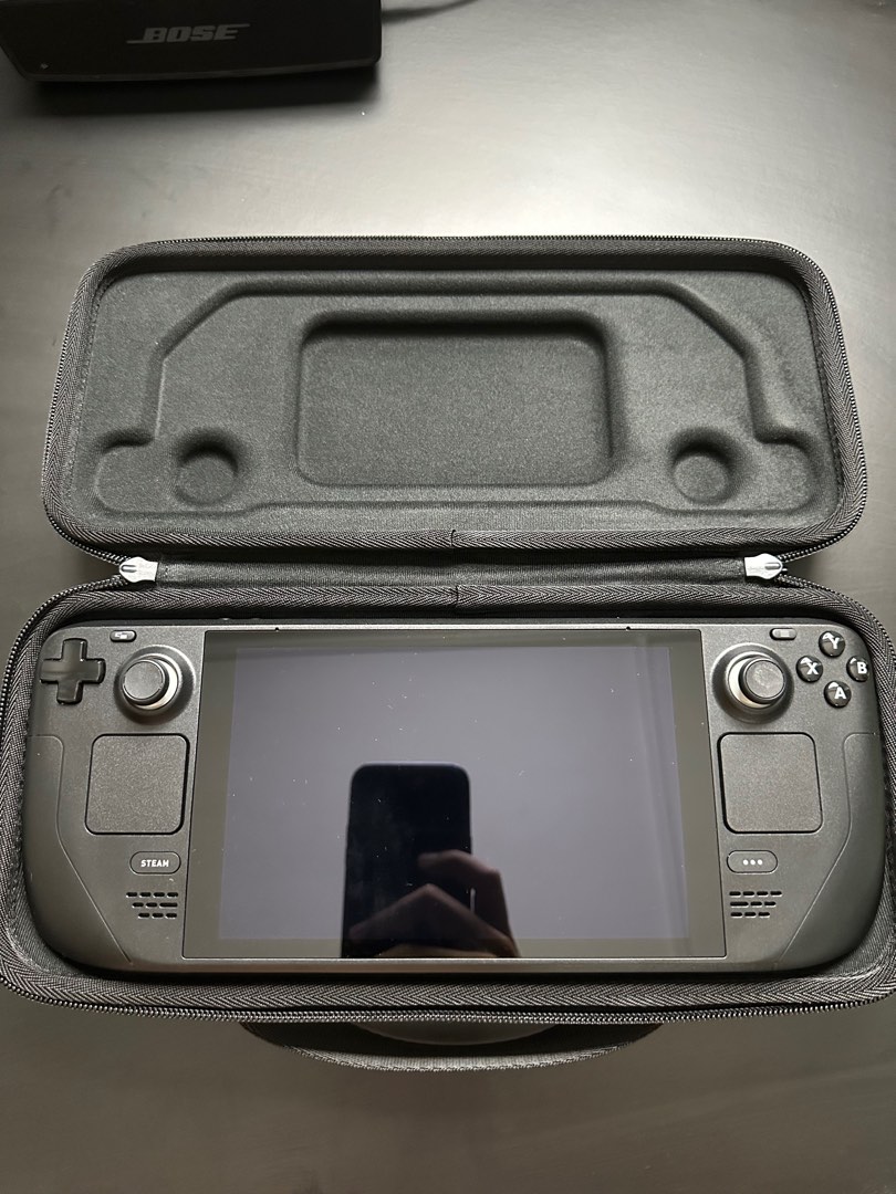 Steam Deck 256gb, Video Gaming, Video Game Consoles, Others on Carousell