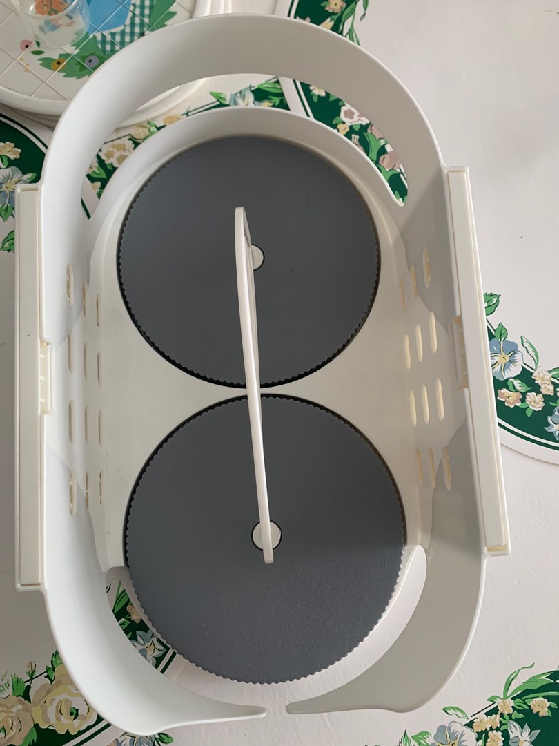 Revolving drink/bottle tray, Furniture & Home Living, Kitchenware ...