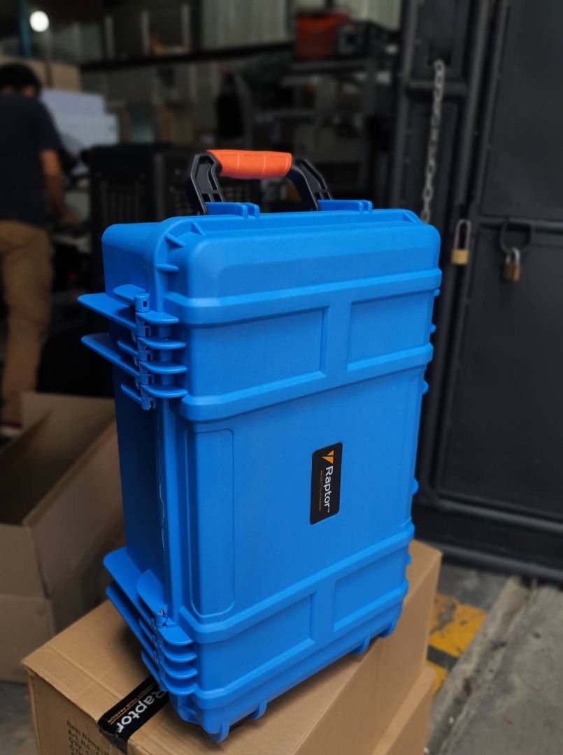 THE NEW RAPTOR 6000 AIR BLUE EDITION, Hobbies & Toys, Travel, Luggage ...