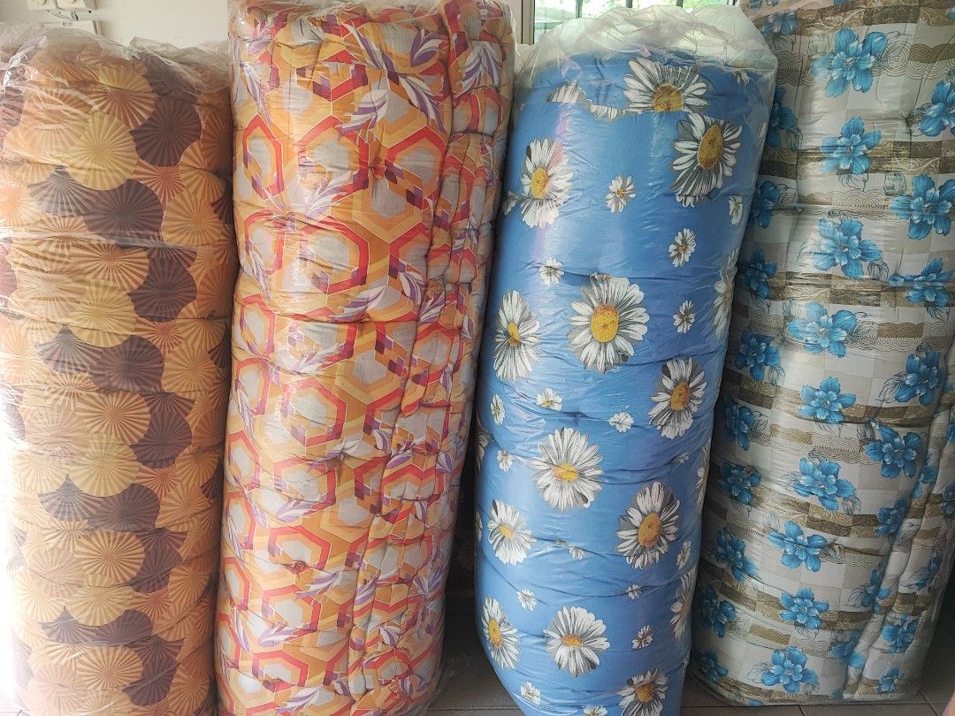 Tilam bercorak mix kekabu, Furniture & Home Living, Furniture, Bed ...