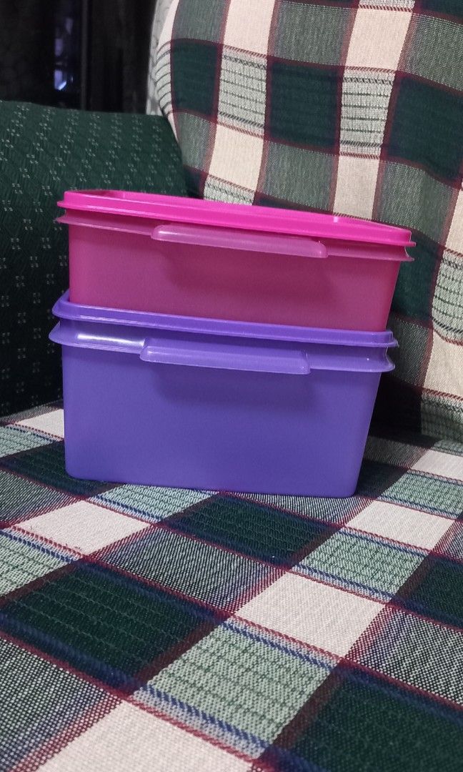 Tupperware jumbo goody box, Furniture & Home Living, Kitchenware ...