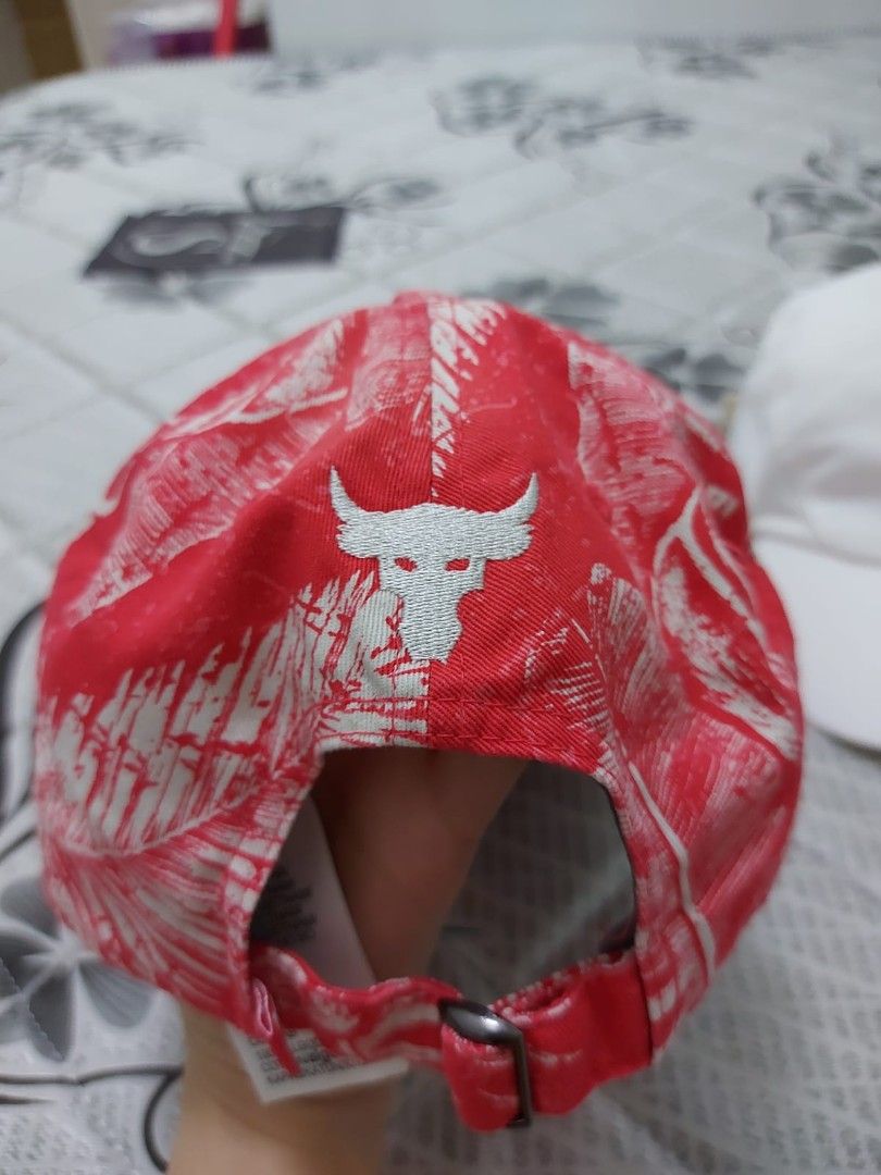 Under Armour- Project Rock size 20-22inch, Women's Fashion, Watches ...